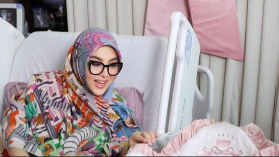 Syahrini Baru Melahirkan, Reino Barack Ingin Tambah Anak Laki-Laki