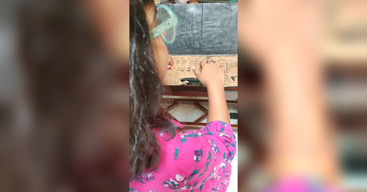 Tak Dipinjami Laptop, Bocah Kreatif 'Bikin' Sendiri dari Kardus Selama ...