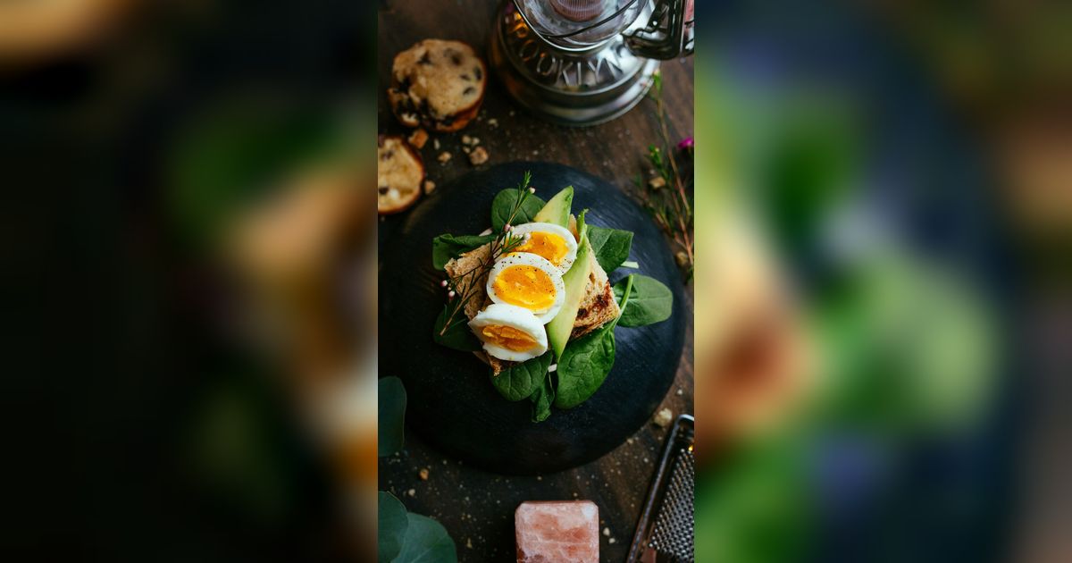 How To Hard Boil Eggs: 6 Methods to Achieve Egg-cellence | trstdly ...