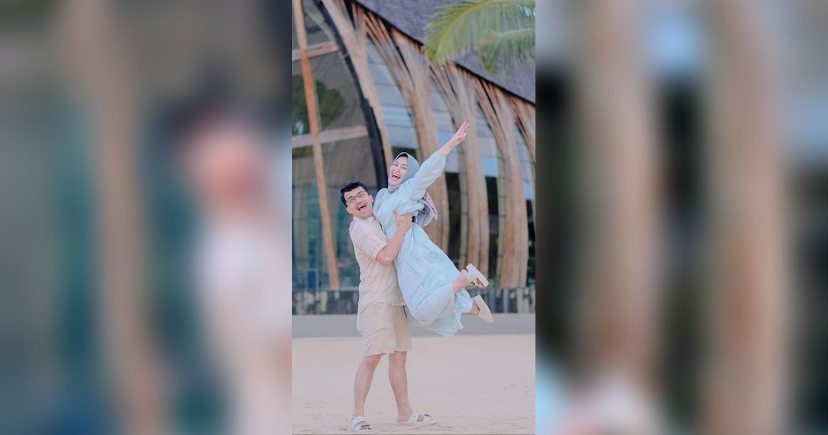 Potret Penampilan Dine Istri Sahrul Gunawan yang Ramai Dikritik Netizen ... Potret Penampilan Dine Istri Sahrul Gunawan yang Ramai Dikritik Netizen ...
