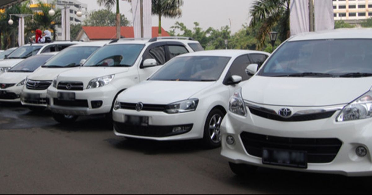 8 Tips Rawat Mobil Cat Putih Agar Tidak Menguning dan Tetap Cerah ...