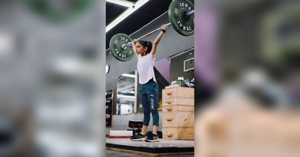 9-Year-Old Girl in India Goes Viral for Strengthening 75 Kg ...