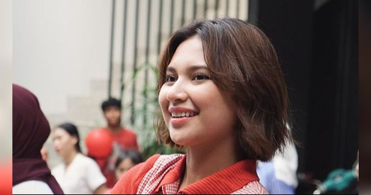 Potret Indah Permatasari Ajak Keluarga Ikut Lomba 17 Agustus | Dream.co.id Potret Indah Permatasari Ajak Keluarga Ikut Lomba 17 Agustus | Dream.co.id