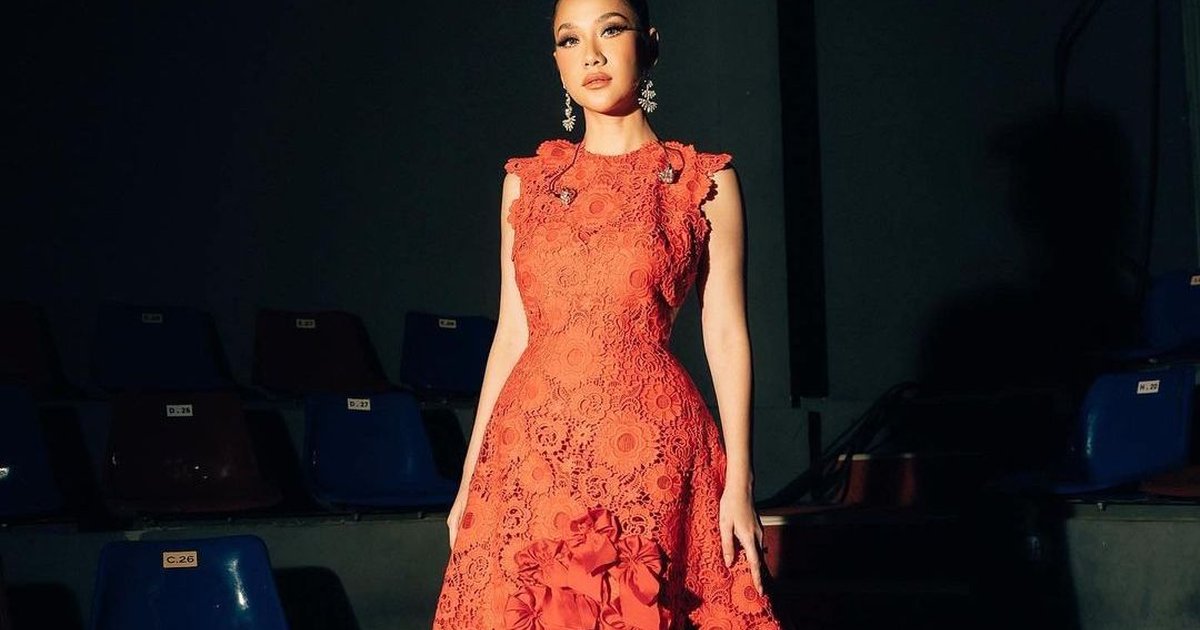 9 Potret Bunga Citra Lestari Dalam Balutan Kebaya