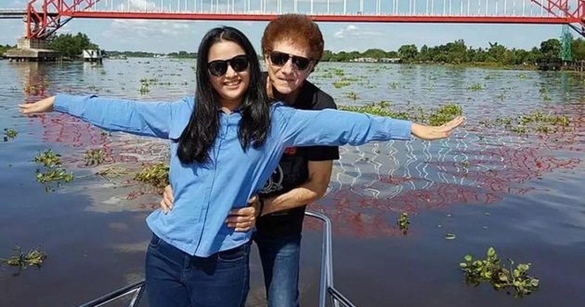 Potret Dewi Sri Astuti Istri Ahmad Albar yang Usianya Terpaut 37 Tahun