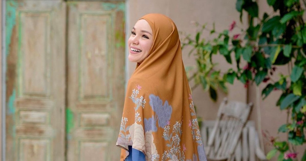 Dewi Sandra Spill Hal-Hal yang Membuatnya Nyaman dan Harmonis dengan Suami