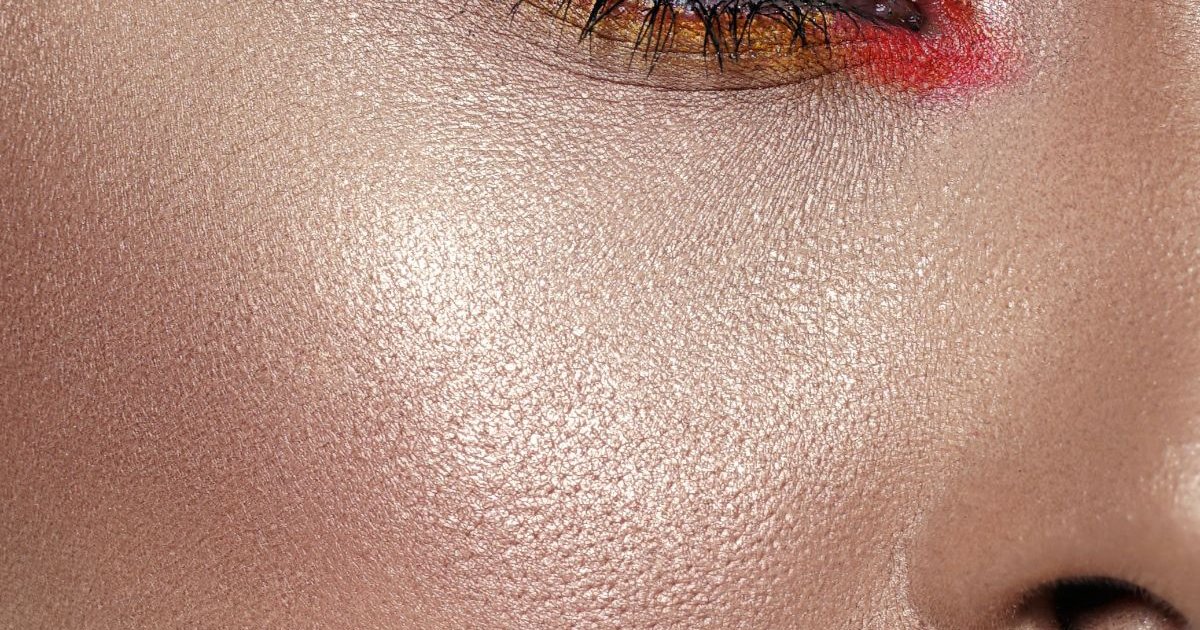 Rias Mata dengan Gradasi yang Rapi Hanya Menggunakan Satu Warna Eyeshadow