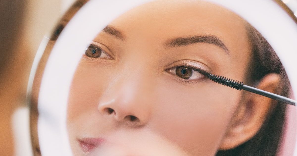 4 Tips Rias Mata Monolid Agar Tampak Lebih Cetar