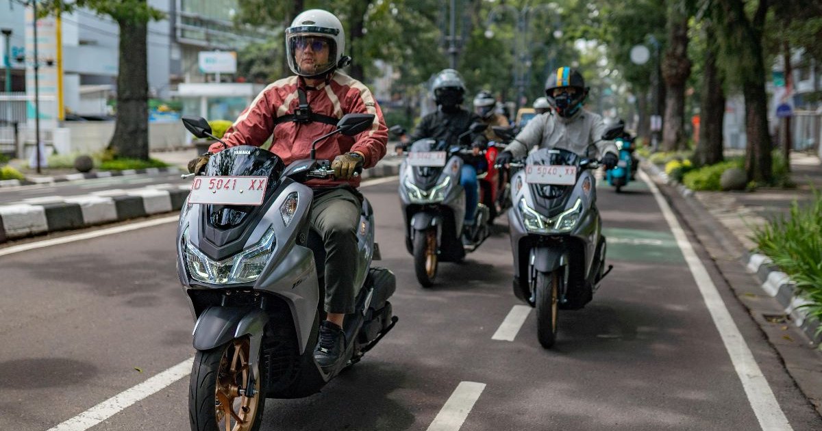 Lexi LX 155 Laris Manis, Unit Display pun 'Disikat' Konsumen