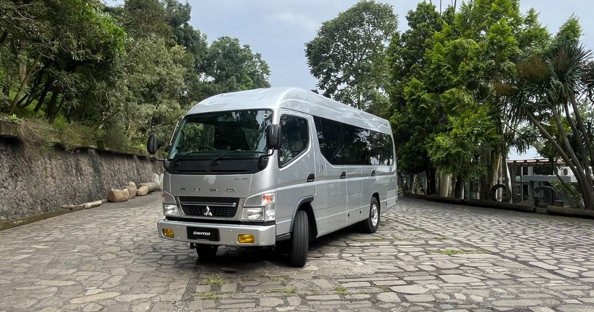 Fuso Canter Bus, Kendaraan Ekonomis Cocok untuk Sektor Wisata