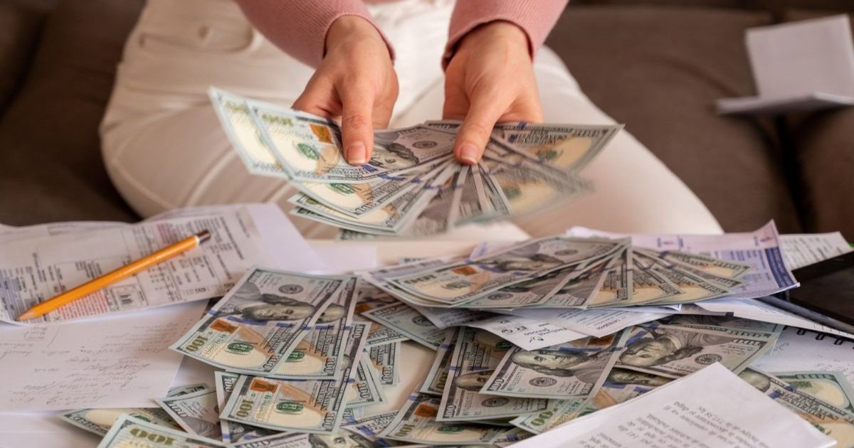 5 Keluarga Kaya Raya Ini Jatuh Miskin Gegara Gaya Hidup