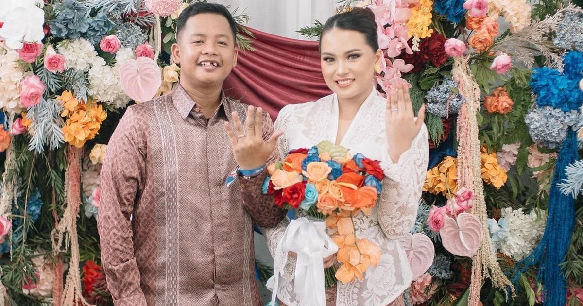 Potret Cantik Calon Istri Dustin Tiffani Saat Lamaran, Andalkan Makeup ...
