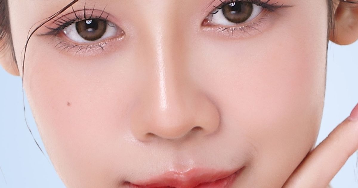 Makeup Mata Natural Bisa Tetap Menonjol dengan Cara Ini