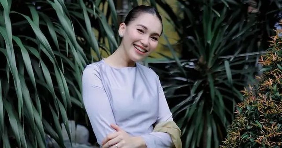 Dituding Ivan Gunawan Telah Bongkar Aib Orang Lain, Ayu Ting Ting Naik ... Dituding Ivan Gunawan Telah Bongkar Aib Orang Lain, Ayu Ting Ting Naik ...