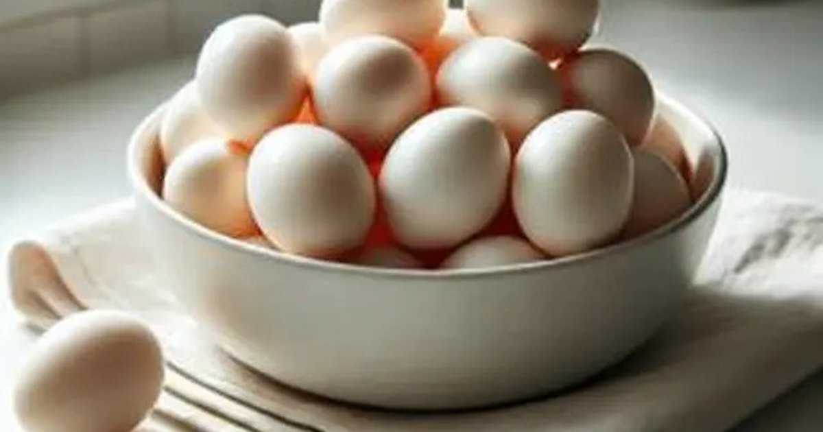 Tips Merebus Telur Bebek dan Ayam Agar Mudah Dikupas - merdeka.com