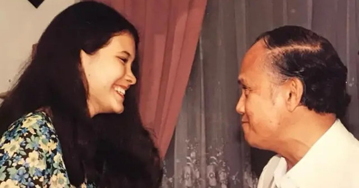 Melanie Subono Unggah Foto Lawas dengan BJ Habibie, Curhat Tiket ...