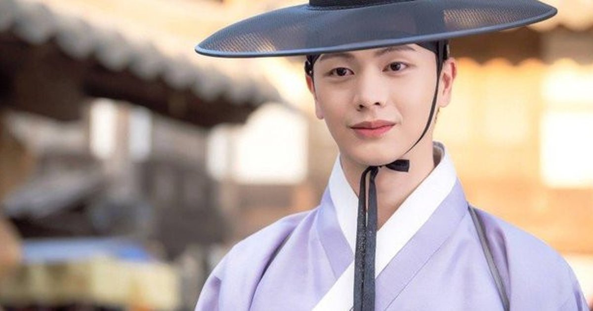 Yook Sung Jae, Aktor Korea yang Gemar Berperan Kesuruan di Berbagai Drama - merdeka.com