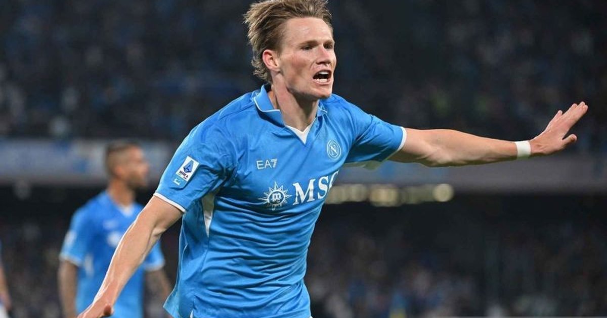 Fakta Unik: Jay Idzes Belum Debut, Napoli Hajar Sassuolo 2-0 di Laga ...