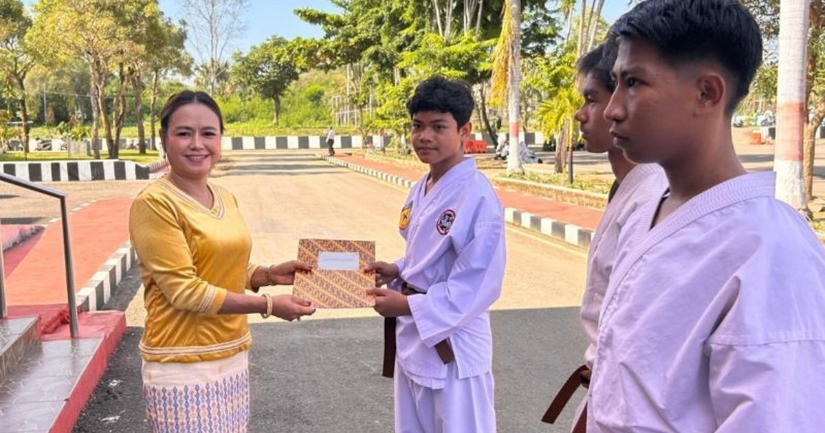 Merayakan Sumpah Pemuda: Pemkab Mabar Berikan Penghargaan Atlet Mabar Berprestasi, 30 Nama ...