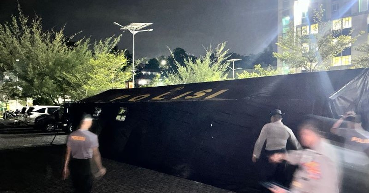 Respons Cepat Polres Tarakan Dirikan Tenda Darurat Pascagempa di RSUD ...