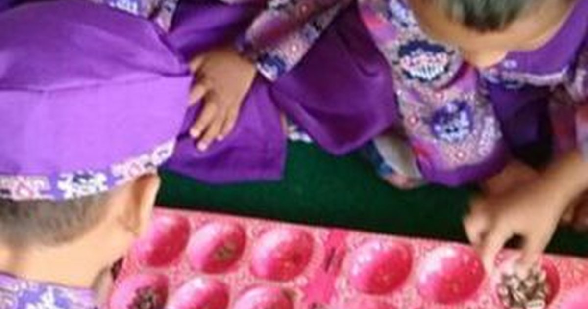 Mengenal Congklak dan Cara Bermainnya, Perlu Diketahui - merdeka.com
