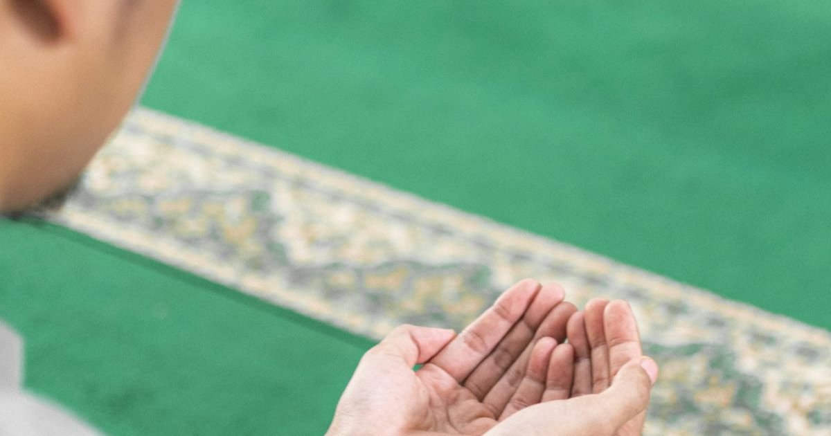 Doa Ziarah Kubur Orang Tua Lengkap dengan Tata Caranya Sesuai dengan ...