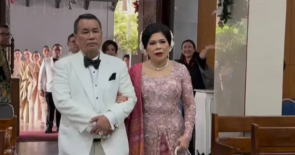 Penampilan Hotman Paris dan Istri di Pernikahan Frank Hutapea sang Putra, Berkelas Jadi Sorotan ...