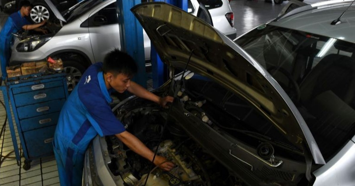 Cara Cek Mobil Bekas Banjir: Kenali Tanda-Tanda Pentingnya - merdeka.com
