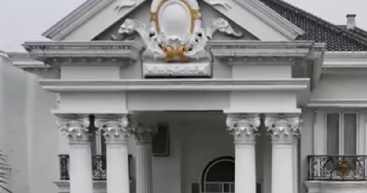 Dulu Pernah Tinggal di Kontrakan, Kini Deretan Artis Tajir Melintir ...