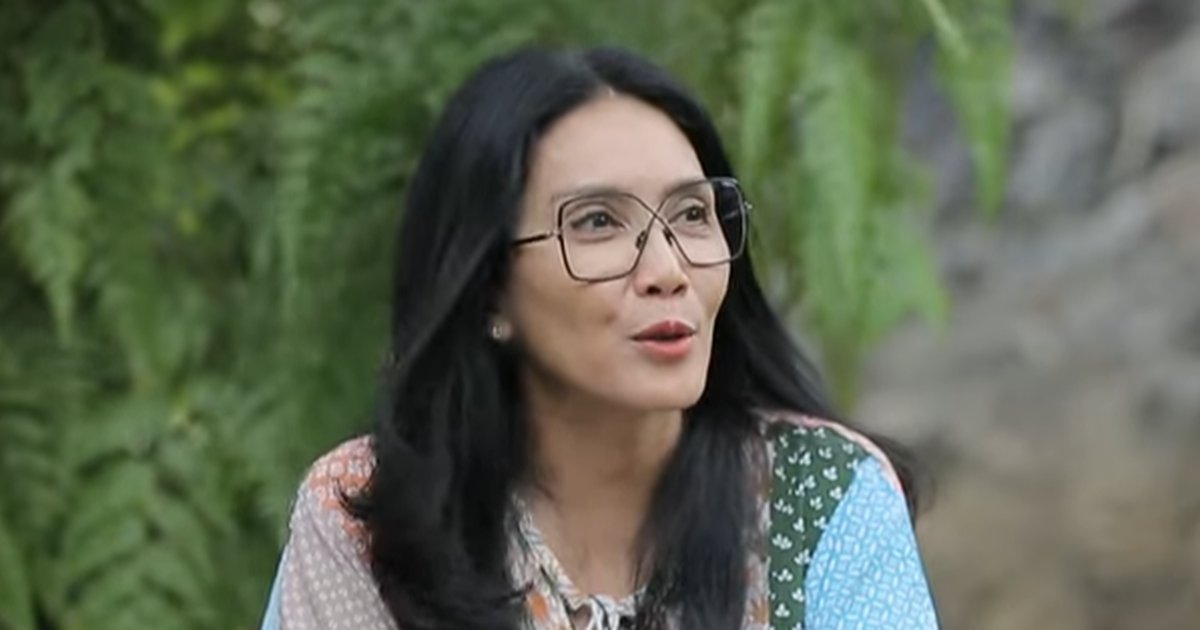 Rieke 'Oneng' Menangis Bahagia Sengketa Tanah Mendiang Mat Solar ...