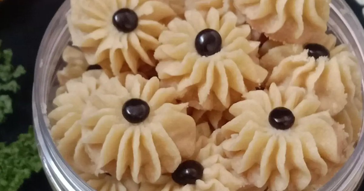 Resep Kue Semprit 3 Bahan Tanpa Telur, Praktis untuk Lebaran - merdeka.com
