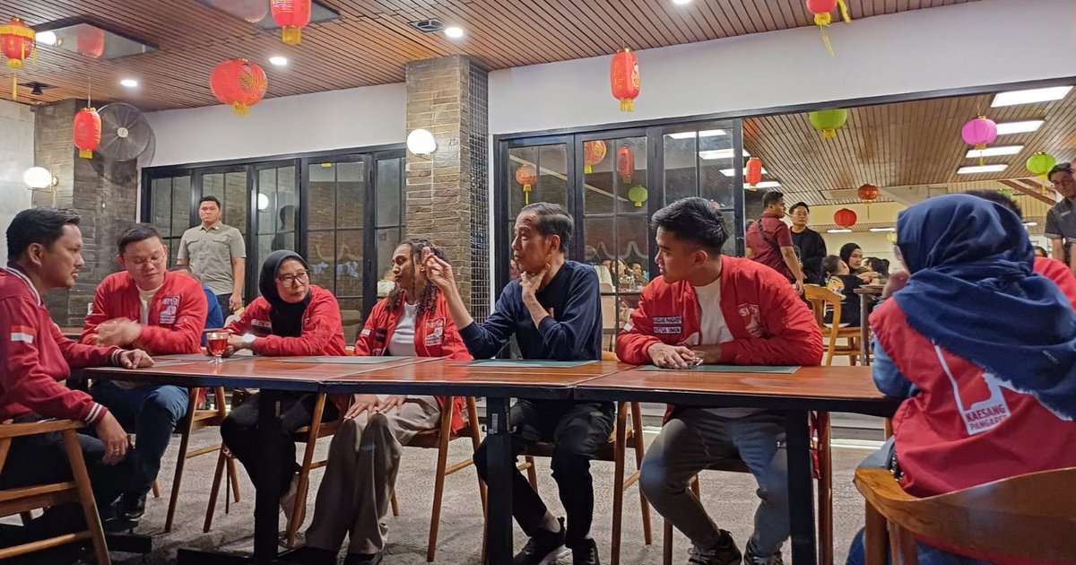 Sinyal Jokowi Merapat ke PSI, PDIP: Silakan Saja - merdeka.com