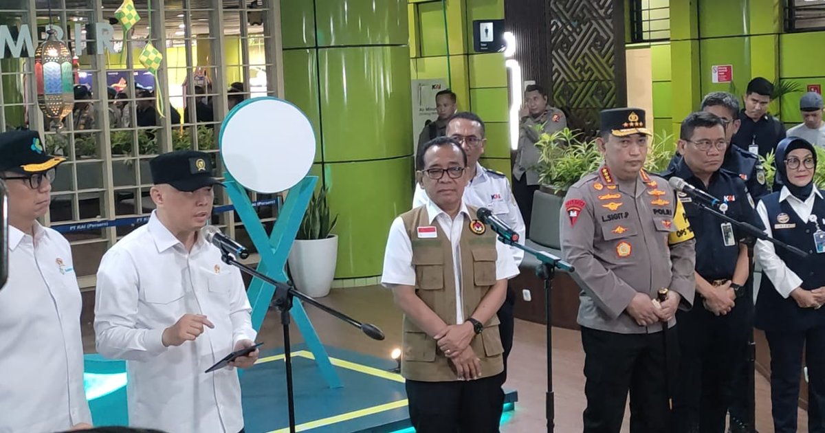 Menko Pratikno Sebut Kebijakan Work From Anywhere Terbukti Kurangi Kepadatan Pemudik - merdeka.com