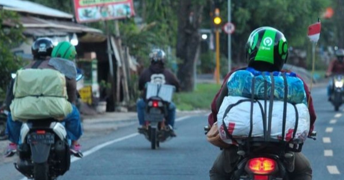 Bahaya Overload Saat Mudik dengan Motor yang Harus Diketahui - Tips ...
