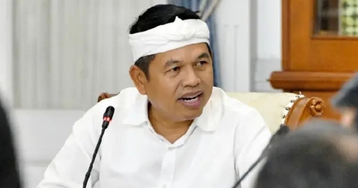 Jembatan Loji Roboh, Dedi Mulyadi Janjikan Jembatan Sementara Segera Rampung - merdeka.com