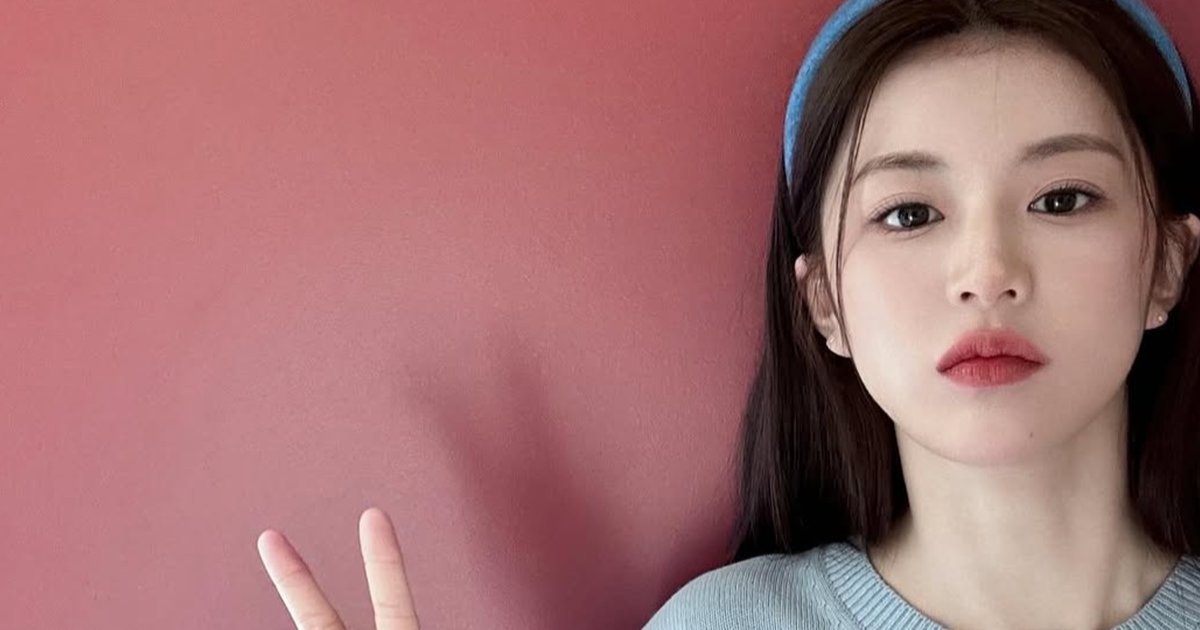 5 Potret Selfie Go Youn Jung Pemeran Oh Yi Young di 'RESIDENT PLAYBOOK', Cantiknya Gak Ada Lawan ...