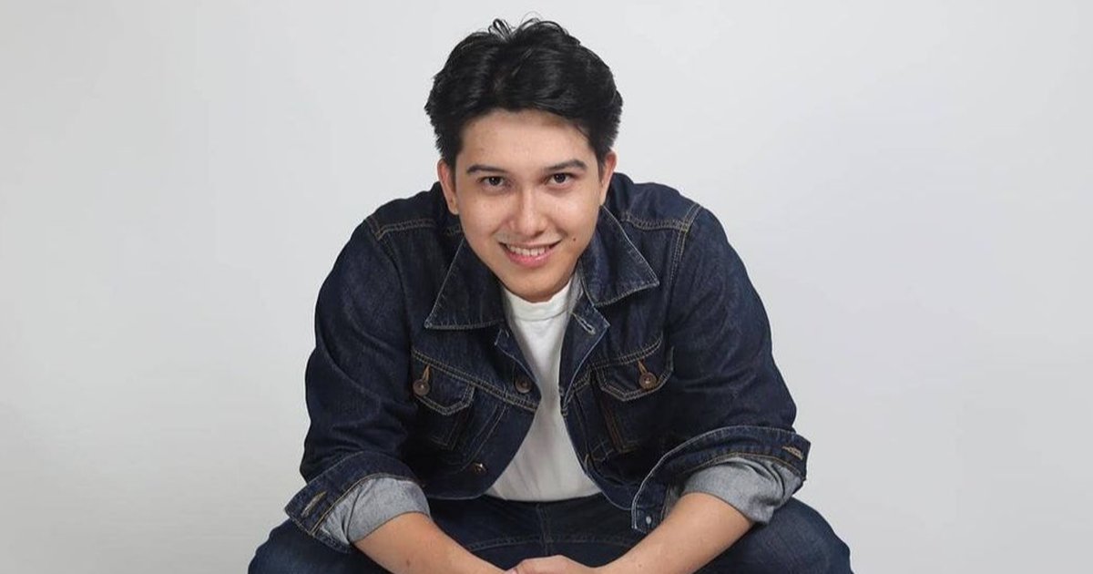 Imbas Direview Food Vlogger, Bisnis Bakso Cilok Sidik Eduard Sepi ...