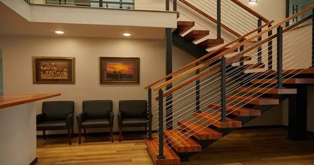 Model Railing Tangga Minimalis Mewah, Sentuhan Elegan untuk Interior ...