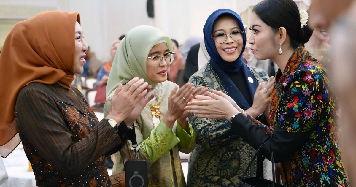 Fatma Saifullah Yusuf Hadiri Halal Bihalal Seruni dan Dekranas - merdeka.com