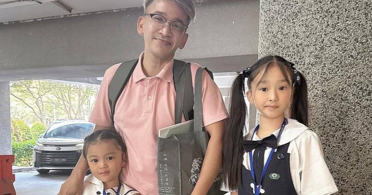 5 Potret Ruben Onsu Antar Thalia dan Thania Sang Putri ke Sekolah ...