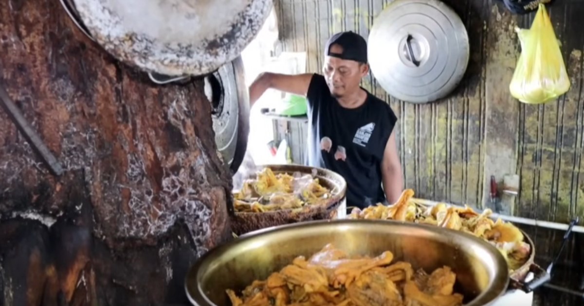 Gokil, Pria Ini Sukses Jualan Ayam Kampung Goreng dalam Sehari Habiskan ...