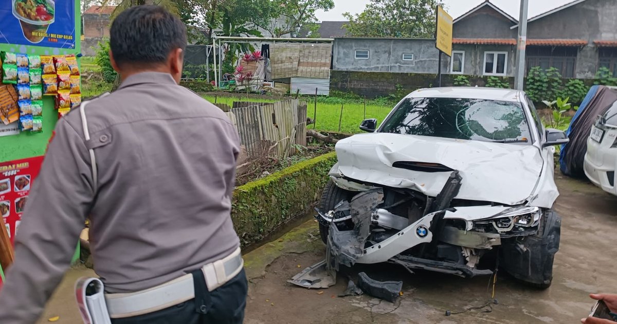 Terekam CCTV, Detik-Detik BMW Tabrak Mahasiswa UGM hingga Tewas saat ...
