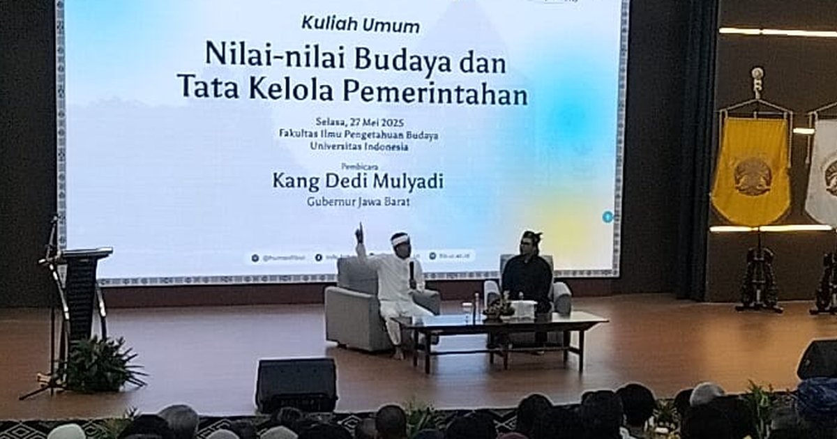 Jadi Dosen Tamu di UI, Dedi Mulyadi Tiba-Tiba Lepas Sepatu, Nyeker dan ...