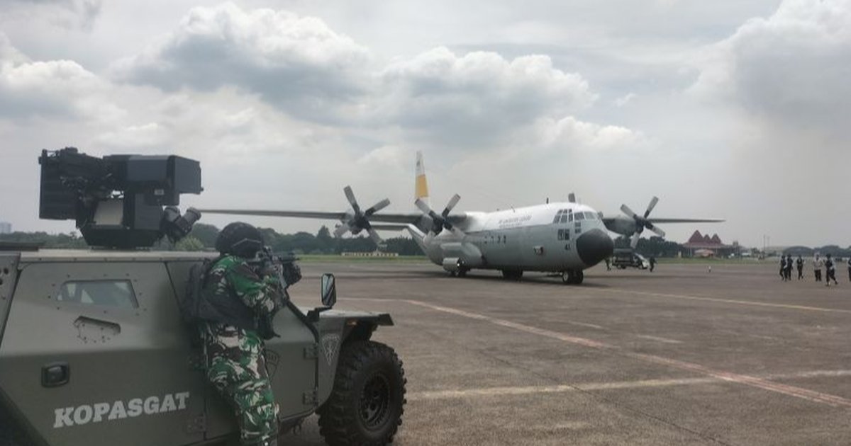 Densus 88 Antiteror Telusuri Sumber Ancaman Bom Pesawat Saudi Airline ...