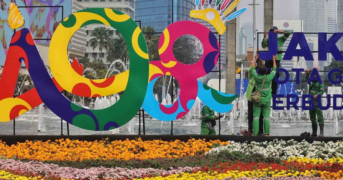 FOTO: Warna Warni Kota Jakarta Jelang HUT ke-498 - merdeka.com