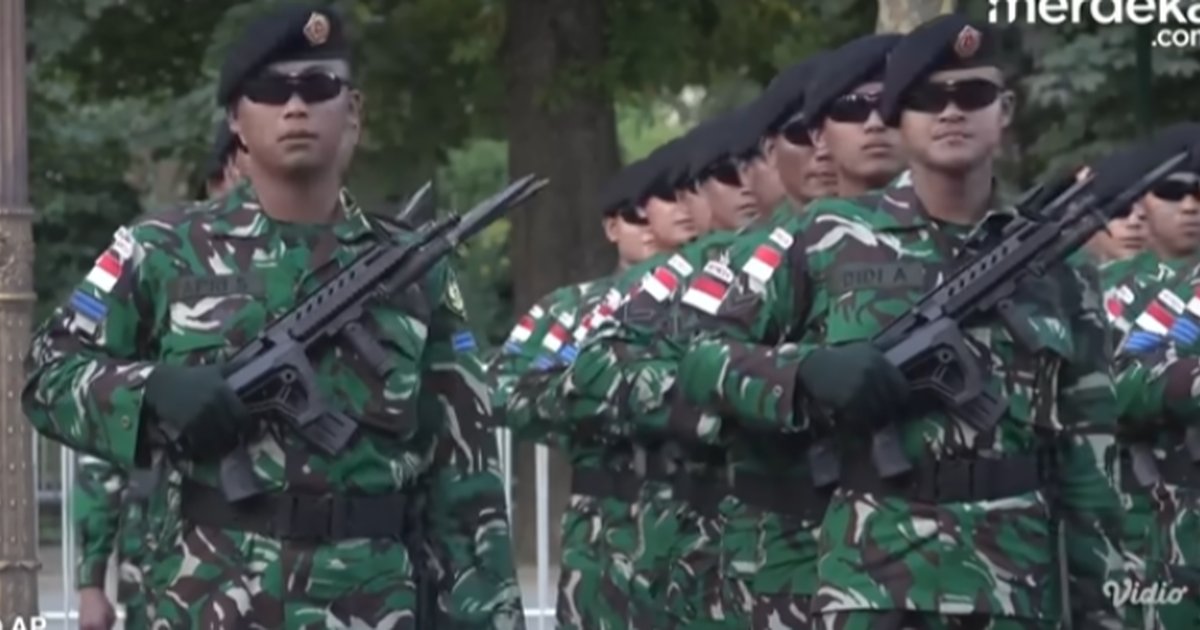 Ratusan Anggota TNI Getarkan Prancis, Teriak Yel-Yel Sangar Bersiap ...