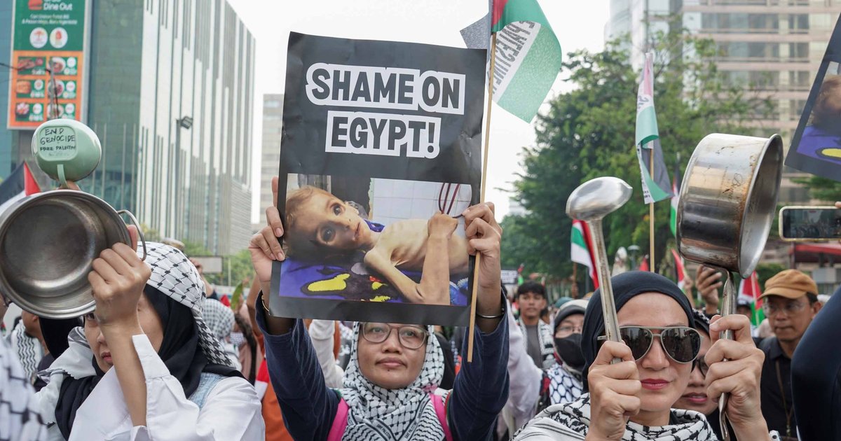 FOTO: Ratusan Warga Longmarch Bela Palestina, Kecam Genosida di Gaza ...