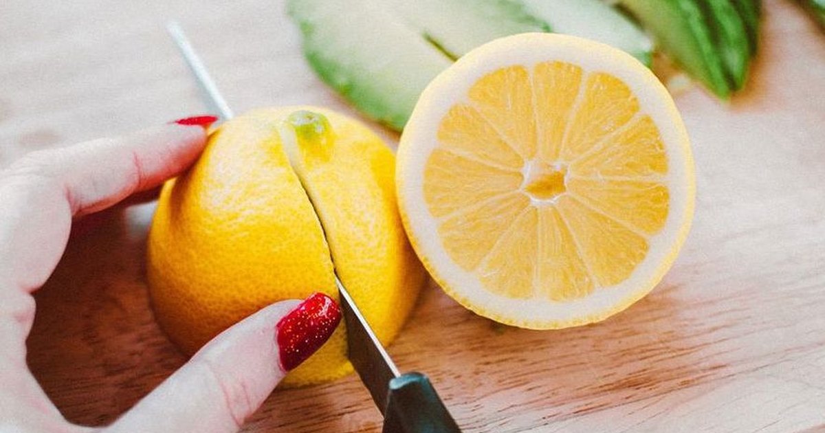 Trik Awetkan Sisa Lemon Biar Tidak Berkeriput, Cuma Pakai 1 Alat ...