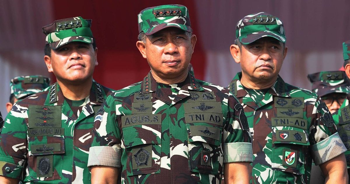 Gaya Sangar Panglima TNI Bawa Senpi di Hadapan Pasukan Elite Australia ...