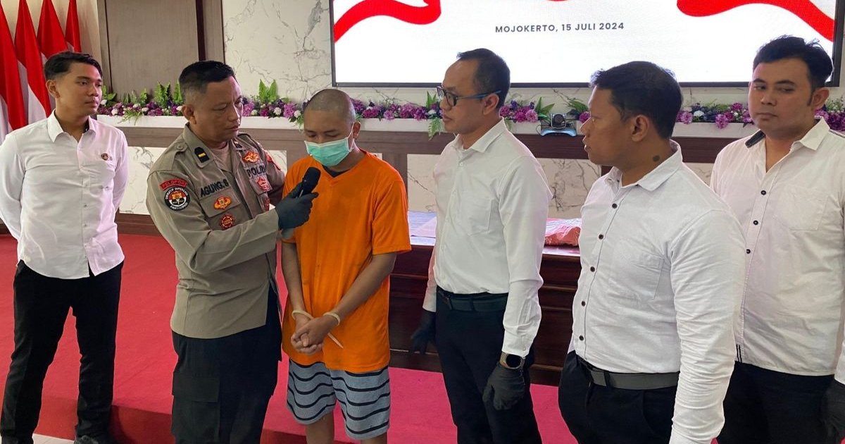 Konten Kreator Ditangkap Buntut Setubuhi Pacar di Bawah Umur, Ini Tampangnya Saat Digiring ...